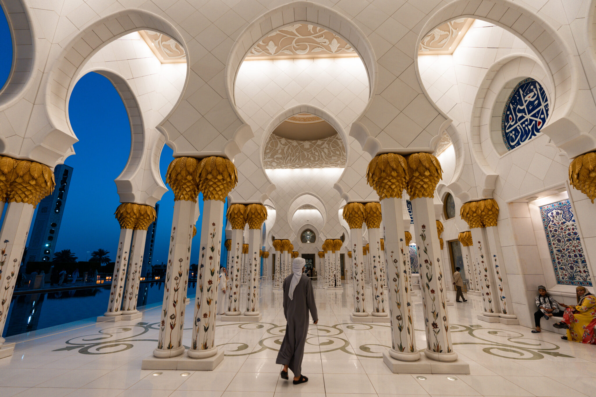 Sheikh Zayed Grand Mosque – Abu Dhabi, UAE – Conrad Askland